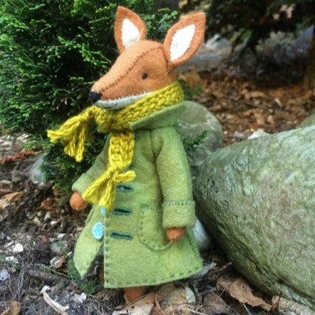 Cynthia Treen Fox Coat Hard Copy Pattern — My Felt Lady