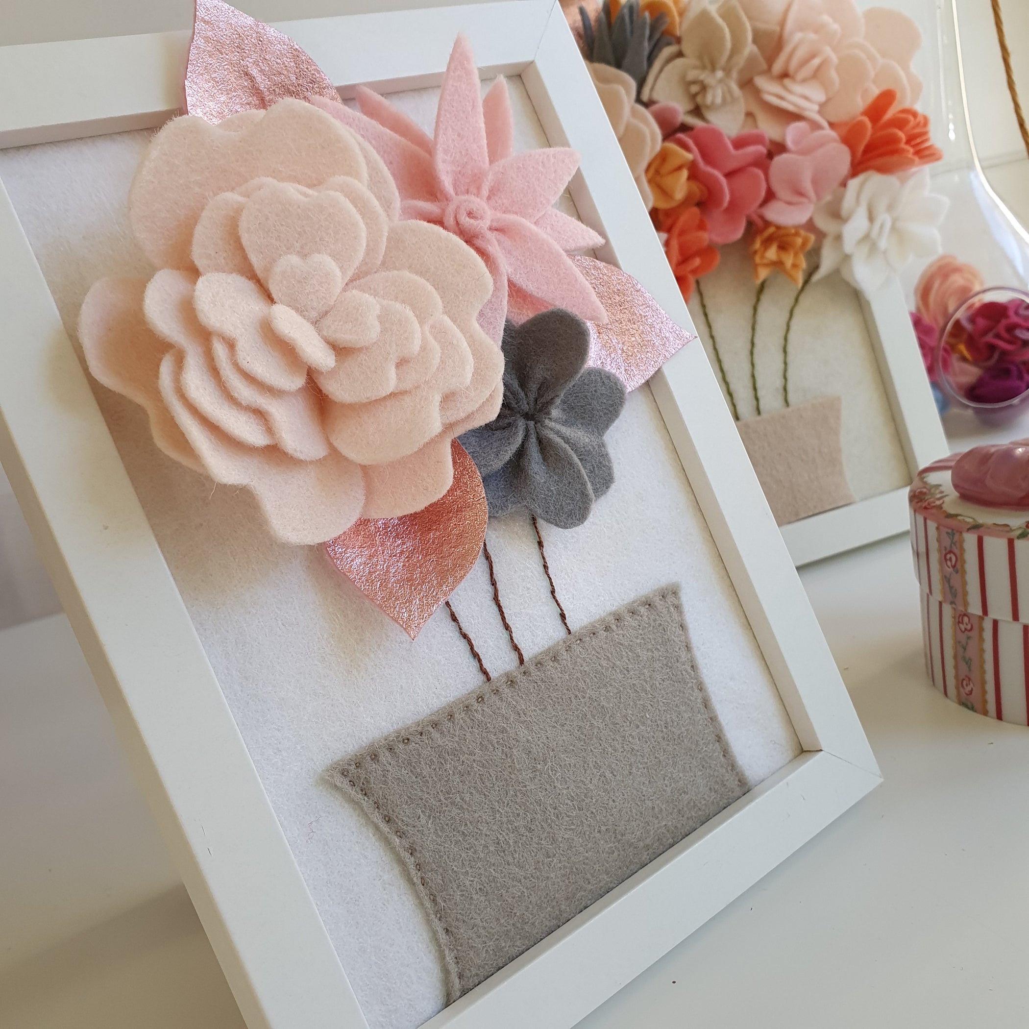 My Felt Lady Felt Flowers in Picture Frame FREE PDF Download Pattern